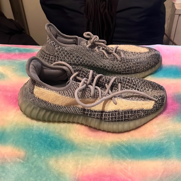 Shoes | Great Condition Yeezys Unisex Sneakers | Poshmark